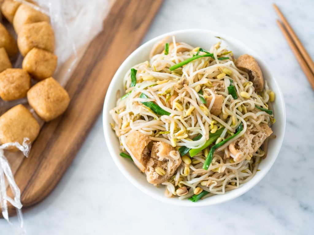 How To Make Bean Sprouts Stir-Fried with Tofu Puffs | Cooking with Nart