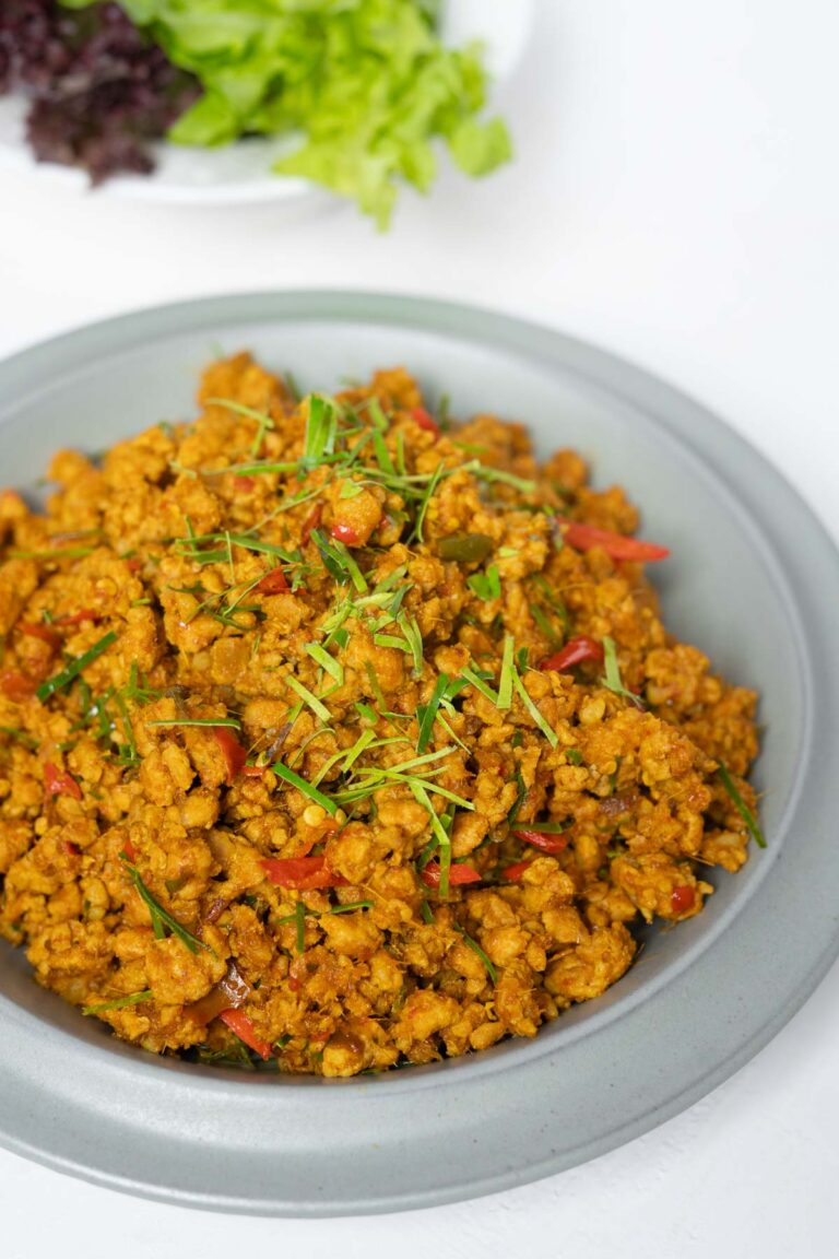 Thai Kua Gling | คั่วกลิ้ง | Cooking with Nart